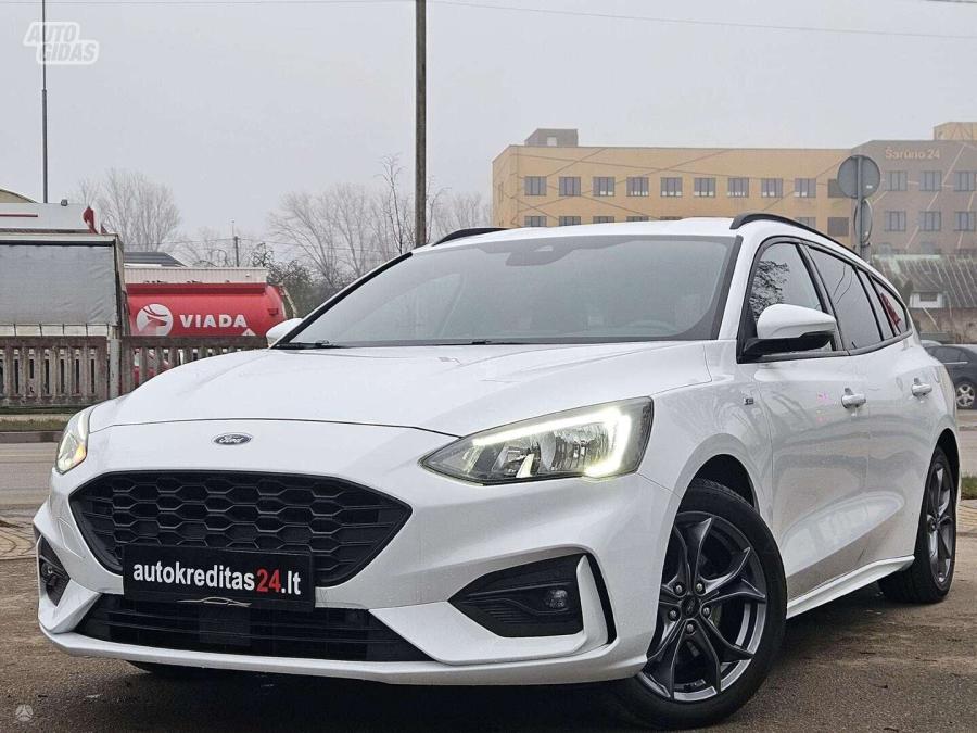 White Ford Focus 2019 in Siauliai, with an engine capacity of 1.00 L and mileage of 186 thousand km for 8450 €, photo 1 on AUTOMOTO.COM.LV