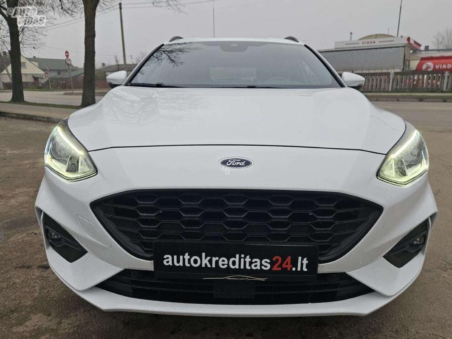 White Ford Focus 2019 in Siauliai, with an engine capacity of 1.00 L and mileage of 186 thousand km for 8450 €, photo 2 on AUTOMOTO.COM.LV