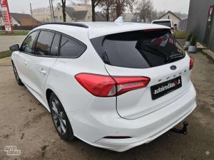 White Ford Focus 2019 in Siauliai, with an engine capacity of 1.00 L and mileage of 186 thousand km for 8450 €, photo 7 on AUTOMOTO.COM.LV