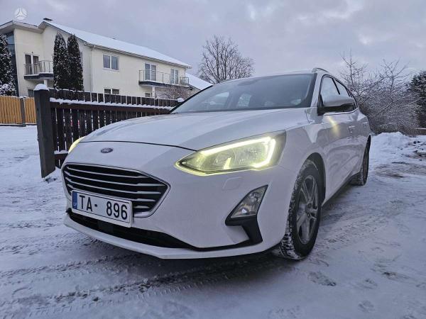 Balts Ford Focus 2019 Mārupe, ar dzinēja tilpumu 1.00 L un nobraukumu 111 tūkst. km par 7700 €, foto 1 vietnē AUTOMOTO.COM.LV