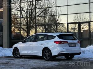 Balts Ford Focus 2019 Tukums, ar dzinēja tilpumu 1.50 L un nobraukumu 146 tūkst. km par 9250 €, foto 3 vietnē AUTOMOTO.COM.LV