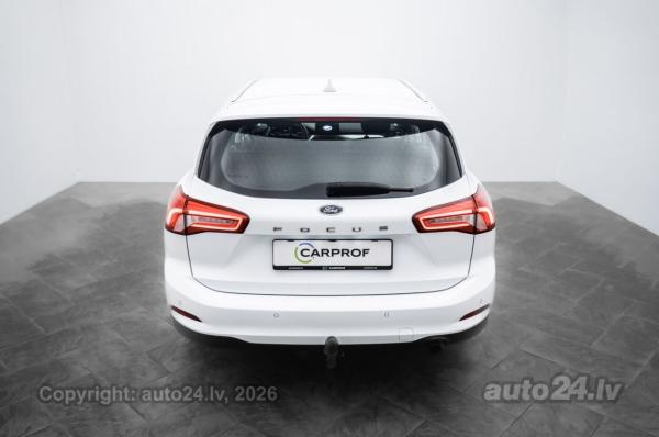 White Ford Focus 2019 in Tallinn, with an engine capacity of 1.00 L and mileage of 87 thousand km for 12999 €, photo 5 on AUTOMOTO.COM.LV