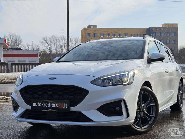 White Ford Focus 2019 in Siauliai, with an engine capacity of 1.00 L and mileage of 186 thousand km for 8550 €, photo 3 on AUTOMOTO.COM.LV