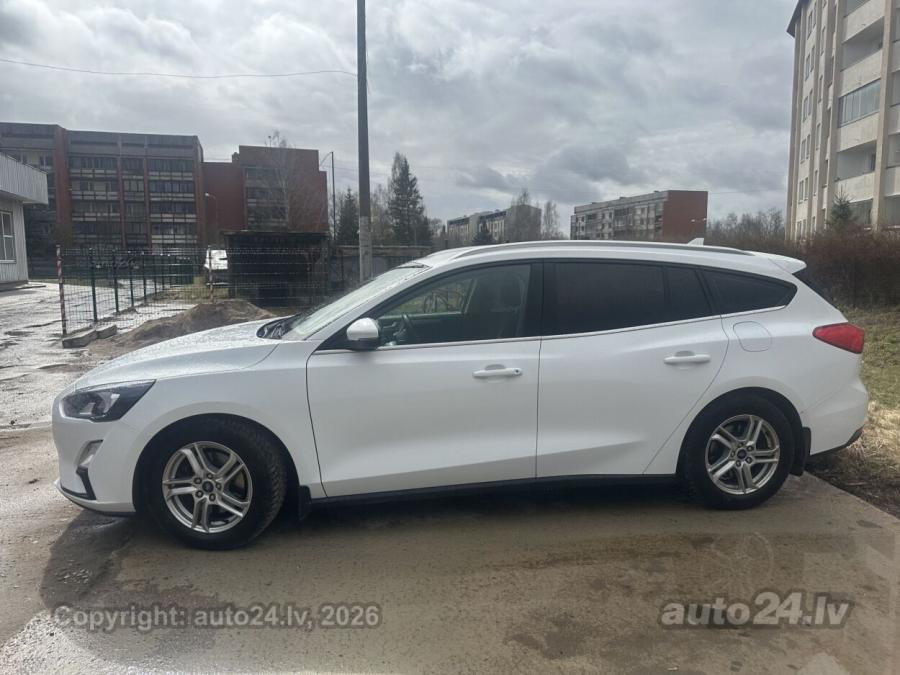 Balts Ford Focus 2019 Tallina, ar dzinēja tilpumu 1.50 L un nobraukumu 149 tūkst. km par 8500 €, foto 4 vietnē AUTOMOTO.COM.LV