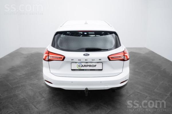 White Ford Focus 2019 in Tallinn, with an engine capacity of 1.00 L and mileage of 87 thousand km for 10999 €, photo 5 on AUTOMOTO.COM.LV