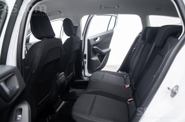 White Ford Focus 2019 in Tallinn, with an engine capacity of 1.00 L and mileage of 87 thousand km for 9998 €, photo 8 on AUTOMOTO.COM.LV
