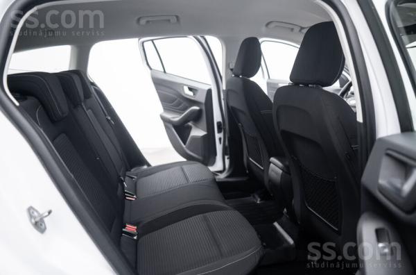 White Ford Focus 2019 in Tallinn, with an engine capacity of 1.00 L and mileage of 87 thousand km for 9998 €, photo 9 on AUTOMOTO.COM.LV