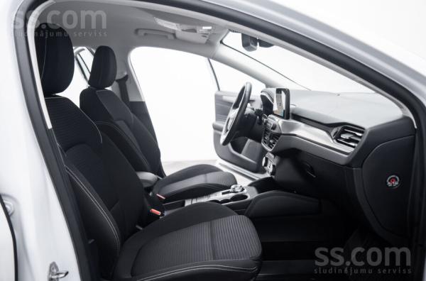 White Ford Focus 2019 in Tallinn, with an engine capacity of 1.00 L and mileage of 87 thousand km for 9998 €, photo 10 on AUTOMOTO.COM.LV