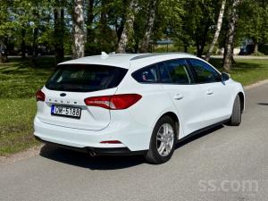 Balts Ford Focus 2019 Jūrmala, ar dzinēja tilpumu 1.00 L un nobraukumu 187 tūkst. km par 8450 €, foto 3 vietnē AUTOMOTO.COM.LV