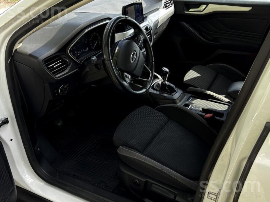 Balts Ford Focus 2019 Jūrmala, ar dzinēja tilpumu 1.00 L un nobraukumu 187 tūkst. km par 8450 €, foto 7 vietnē AUTOMOTO.COM.LV