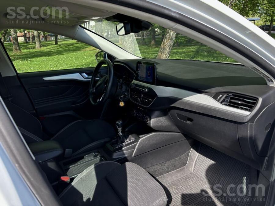 Balts Ford Focus 2019 Jūrmala, ar dzinēja tilpumu 1.00 L un nobraukumu 187 tūkst. km par 8450 €, foto 8 vietnē AUTOMOTO.COM.LV