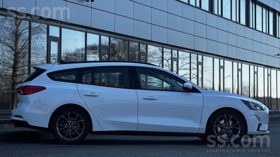 White Ford Focus 2019 in Tukums, with an engine capacity of 1.50 L and mileage of 150 thousand km for 8850 €, photo 7 on AUTOMOTO.COM.LV