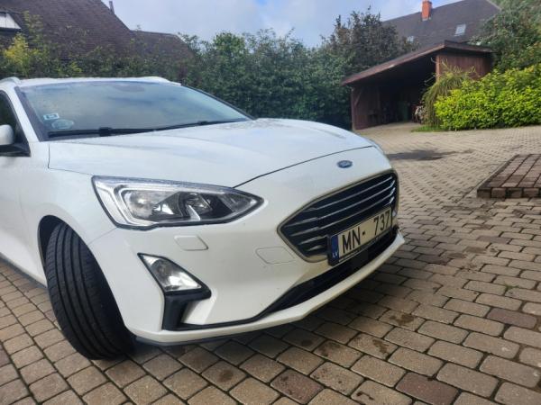 White Ford Focus 2019 in Riga, with an engine capacity of 1.50 L and mileage of 230 thousand km for 9750 €, photo 1 on AUTOMOTO.COM.LV