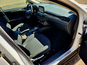 Balts Ford Focus 2019 Rīga, ar dzinēja tilpumu 1.50 L un nobraukumu 230 tūkst. km par 9750 €, foto 22 vietnē AUTOMOTO.COM.LV