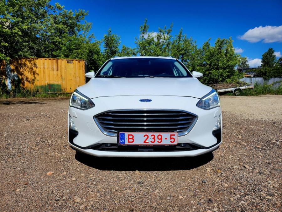 Balts Ford Focus 2019 Rīga, ar dzinēja tilpumu 1.50 L un nobraukumu 230 tūkst. km par 9750 €, foto 24 vietnē AUTOMOTO.COM.LV