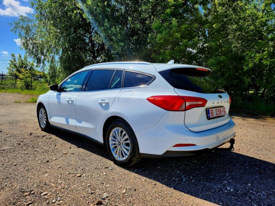 Balts Ford Focus 2019 Rīga, ar dzinēja tilpumu 1.50 L un nobraukumu 230 tūkst. km par 9750 €, foto 29 vietnē AUTOMOTO.COM.LV