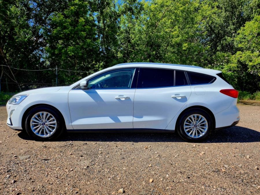 Balts Ford Focus 2019 Rīga, ar dzinēja tilpumu 1.50 L un nobraukumu 230 tūkst. km par 9750 €, foto 30 vietnē AUTOMOTO.COM.LV