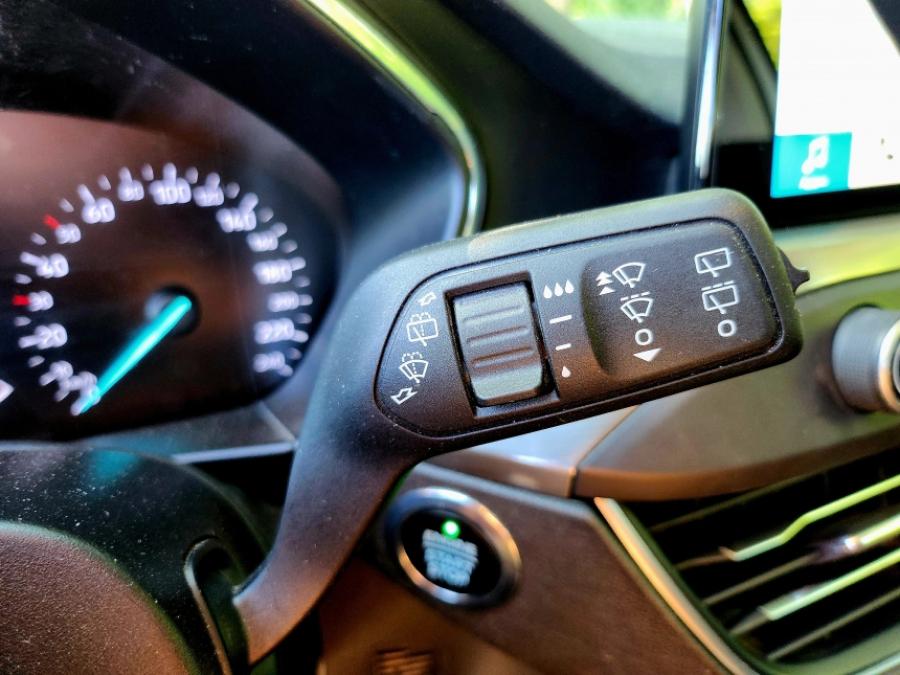 Balts Ford Focus 2019 Rīga, ar dzinēja tilpumu 1.50 L un nobraukumu 230 tūkst. km par 9750 €, foto 37 vietnē AUTOMOTO.COM.LV