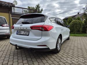 White Ford Focus 2019 in Riga, with an engine capacity of 1.50 L and mileage of 231 thousand km for 7590 €, photo 12 on AUTOMOTO.COM.LV