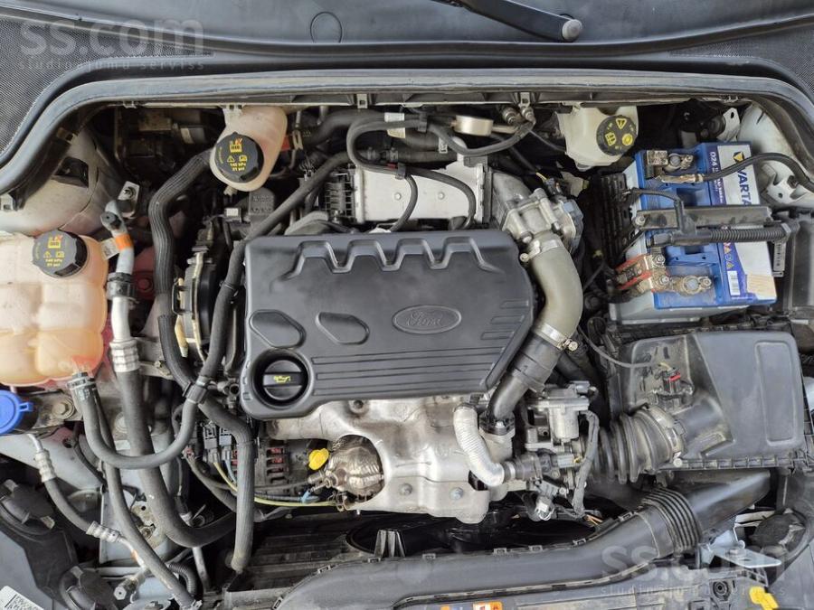 White Ford Focus 2019 in Riga, with an engine capacity of 1.50 L and mileage of 231 thousand km for 7590 €, photo 29 on AUTOMOTO.COM.LV