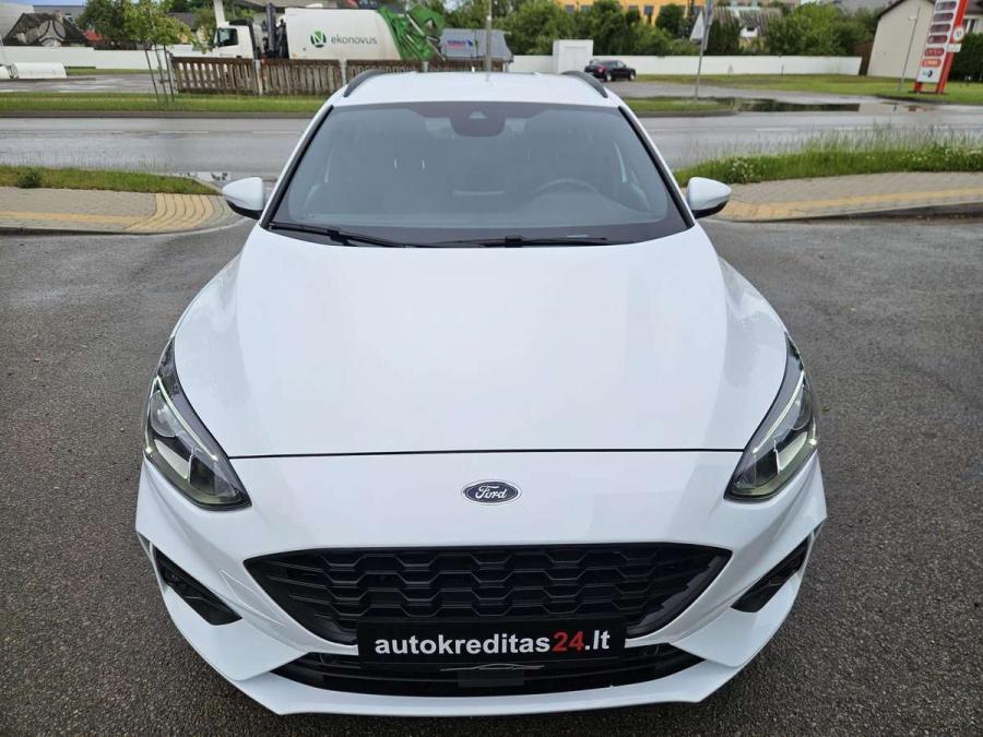 White Ford Focus 2019 in Siauliai, with an engine capacity of 1.00 L and mileage of 186 thousand km for 7450 €, photo 4 on AUTOMOTO.COM.LV