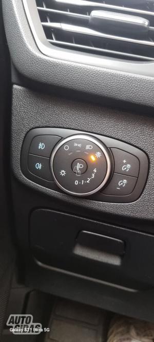 White Ford Focus 2019 in Kedainiai, with an engine capacity of 2.00 L and mileage of 200 thousand km for 8599 €, photo 29 on AUTOMOTO.COM.LV