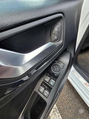 White Ford Focus 2019 in Vilnius, with an engine capacity of 1.50 L and mileage of 171 thousand km for 9900 €, photo 15 on AUTOMOTO.COM.LV