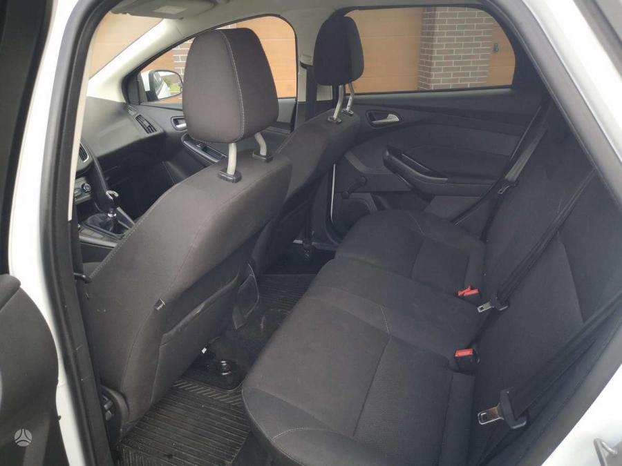 Balts Ford Focus 2019 Klaipėda, ar dzinēja tilpumu 1.50 L un nobraukumu 200 tūkst. km par 5950 €, foto 22 vietnē AUTOMOTO.COM.LV