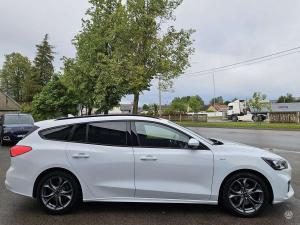 White Ford Focus 2019 in Siauliai, with an engine capacity of 1.00 L and mileage of 186 thousand km for 7400 €, photo 8 on AUTOMOTO.COM.LV