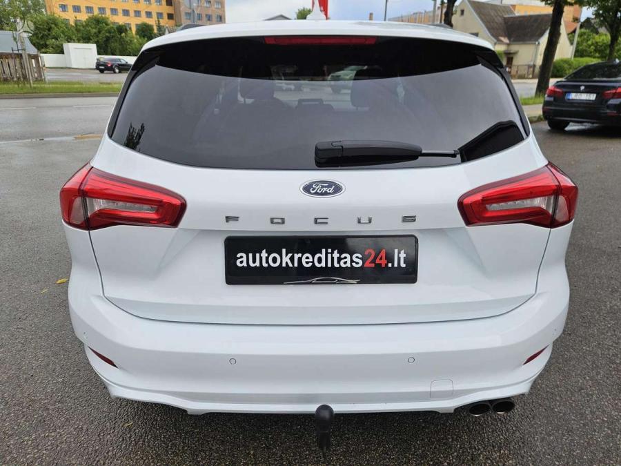 White Ford Focus 2019 in Siauliai, with an engine capacity of 1.00 L and mileage of 186 thousand km for 7400 €, photo 13 on AUTOMOTO.COM.LV