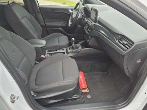 White Ford Focus 2019 in Siauliai, with an engine capacity of 1.00 L and mileage of 186 thousand km for 7400 €, photo 16 on AUTOMOTO.COM.LV