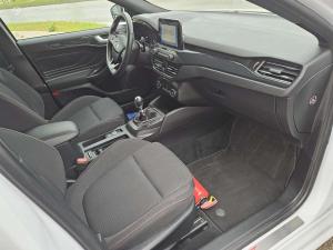 White Ford Focus 2019 in Siauliai, with an engine capacity of 1.00 L and mileage of 186 thousand km for 7400 €, photo 19 on AUTOMOTO.COM.LV