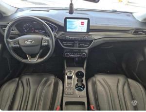 White Ford Focus 2019 in Kaunas, with an engine capacity of 2.00 L and mileage of 226 thousand km for 6999 €, photo 6 on AUTOMOTO.COM.LV