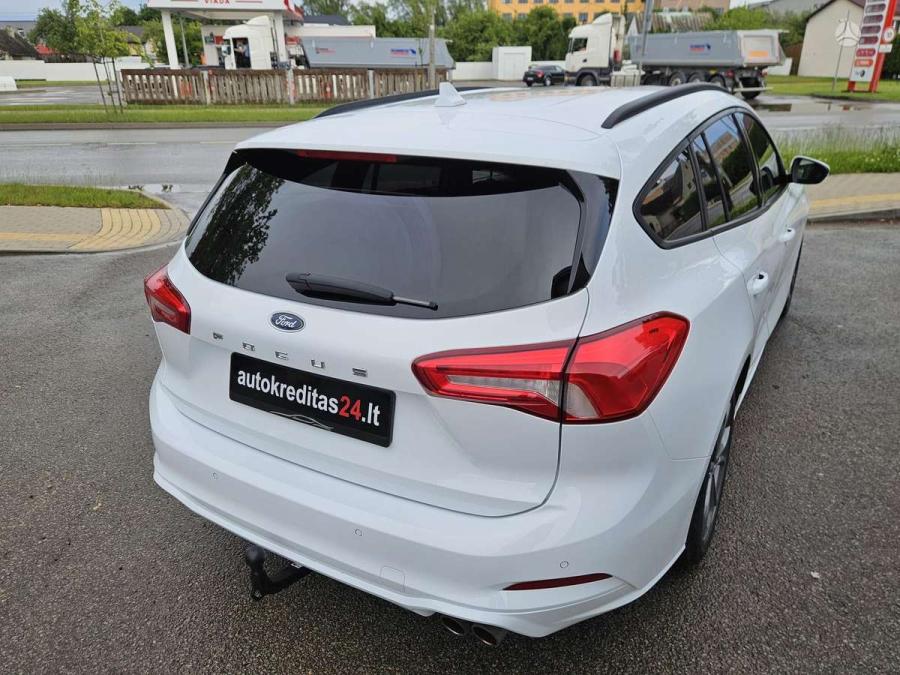 White Ford Focus 2019 in Siauliai, with an engine capacity of 1.00 L and mileage of 186 thousand km for 7400 €, photo 9 on AUTOMOTO.COM.LV