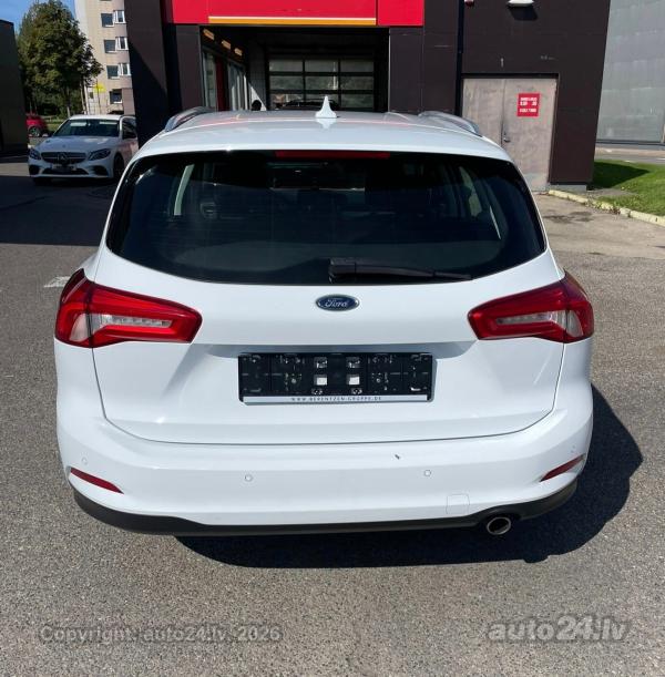 Balts Ford Focus 2019 Tallina, ar dzinēja tilpumu 1.50 L un nobraukumu 170 tūkst. km par 7750 €, foto 5 vietnē AUTOMOTO.COM.LV
