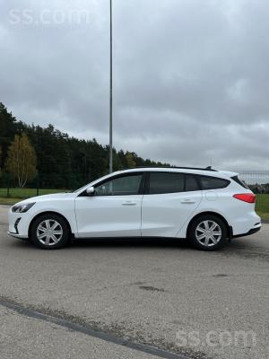 Balts Ford Focus 2019 Rīga, ar dzinēja tilpumu 1.50 L un nobraukumu 145 tūkst. km par 7500 €, foto 3 vietnē AUTOMOTO.COM.LV