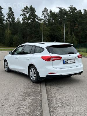 Balts Ford Focus 2019 Rīga, ar dzinēja tilpumu 1.50 L un nobraukumu 145 tūkst. km par 7500 €, foto 4 vietnē AUTOMOTO.COM.LV