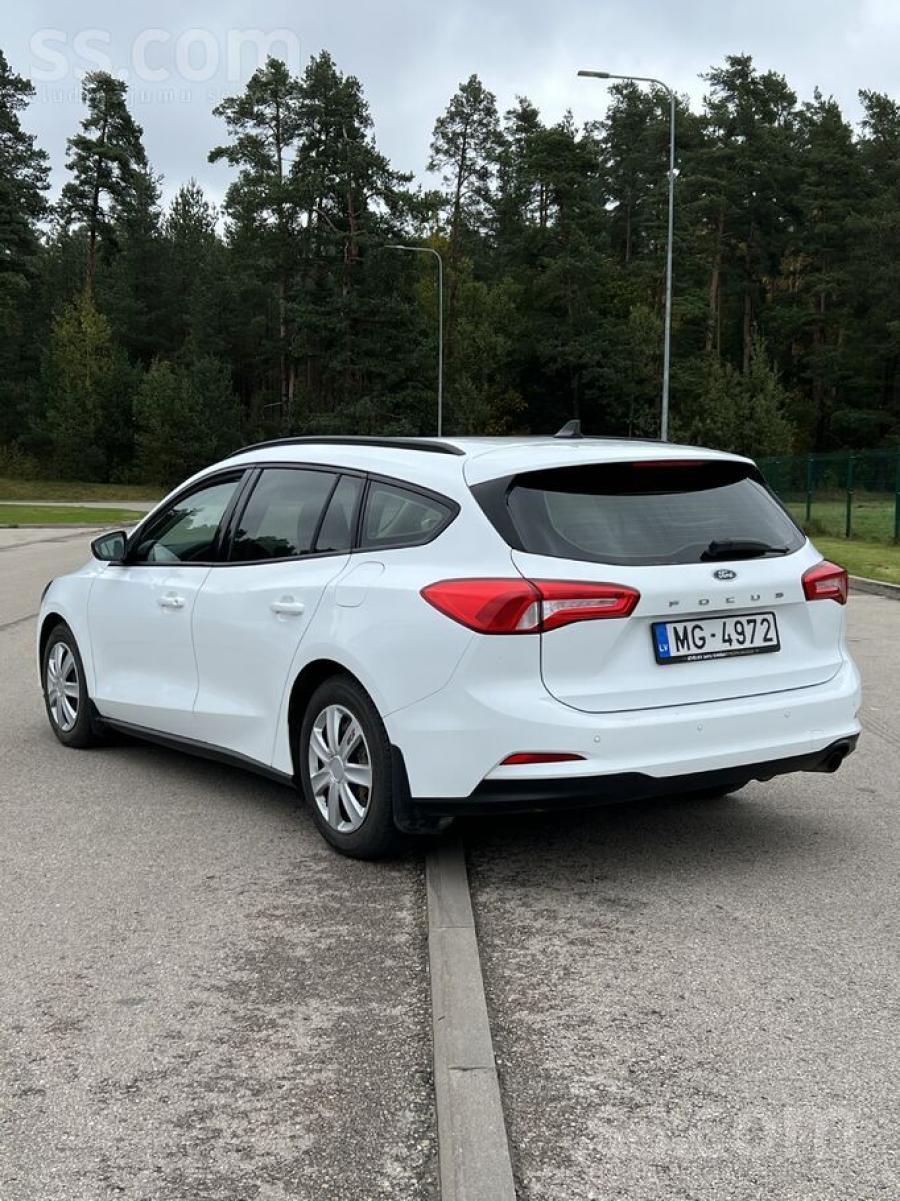 Balts Ford Focus 2019 Rīga, ar dzinēja tilpumu 1.50 L un nobraukumu 145 tūkst. km par 7500 €, foto 4 vietnē AUTOMOTO.COM.LV