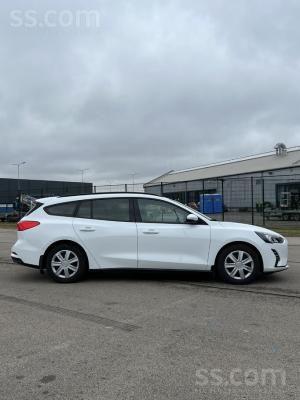 Balts Ford Focus 2019 Rīga, ar dzinēja tilpumu 1.50 L un nobraukumu 145 tūkst. km par 7500 €, foto 7 vietnē AUTOMOTO.COM.LV