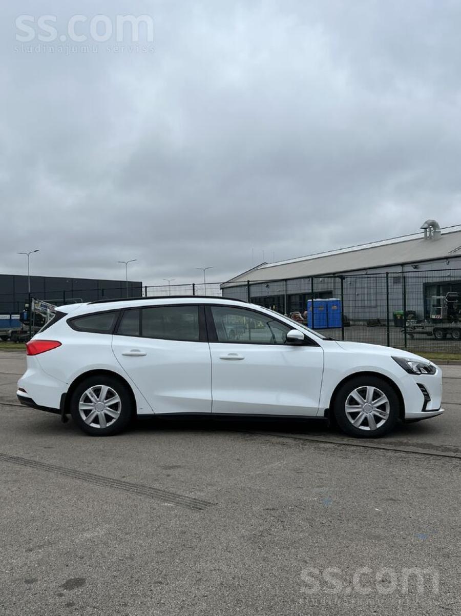 Balts Ford Focus 2019 Rīga, ar dzinēja tilpumu 1.50 L un nobraukumu 145 tūkst. km par 7500 €, foto 7 vietnē AUTOMOTO.COM.LV