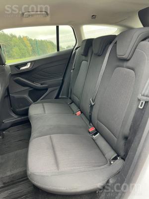 Balts Ford Focus 2019 Rīga, ar dzinēja tilpumu 1.50 L un nobraukumu 145 tūkst. km par 7500 €, foto 13 vietnē AUTOMOTO.COM.LV
