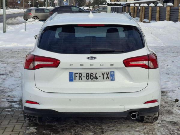 White Ford Focus 2020 in Taurage, with an engine capacity of 1.50 L and mileage of 245 thousand km for 6800 €, photo 4 on AUTOMOTO.COM.LV