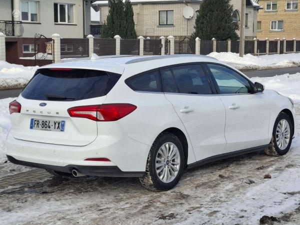 White Ford Focus 2020 in Taurage, with an engine capacity of 1.50 L and mileage of 245 thousand km for 6800 €, photo 5 on AUTOMOTO.COM.LV