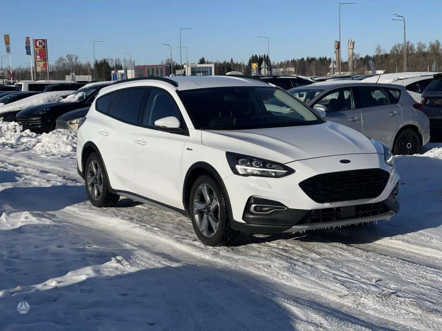 White Ford Focus 2020 in Vilnius, with an engine capacity of 1.00 L and mileage of 114 thousand km for 9500 €, photo 1 on AUTOMOTO.COM.LV