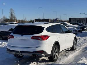 White Ford Focus 2020 in Vilnius, with an engine capacity of 1.00 L and mileage of 114 thousand km for 9200 €, photo 5 on AUTOMOTO.COM.LV