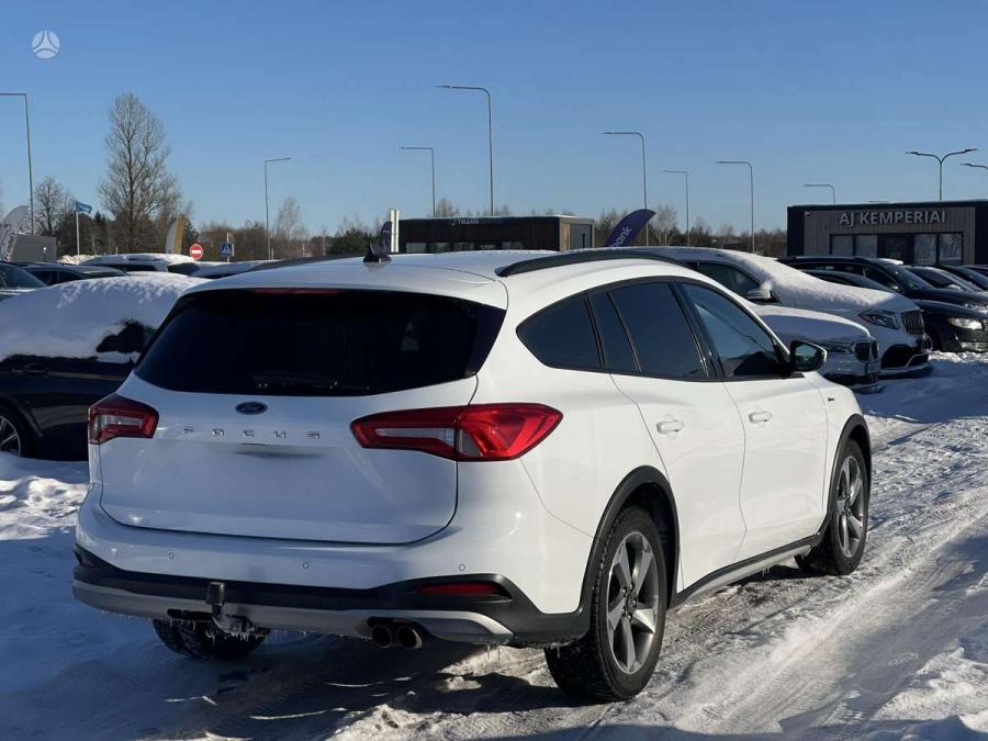 White Ford Focus 2020 in Vilnius, with an engine capacity of 1.00 L and mileage of 114 thousand km for 9200 €, photo 5 on AUTOMOTO.COM.LV