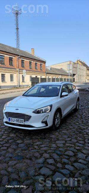 Balts Ford Focus 2020 Bauska, ar dzinēja tilpumu 1.00 L un nobraukumu 145 tūkst. km par 9500 €, foto  vietnē AUTOMOTO.COM.LV