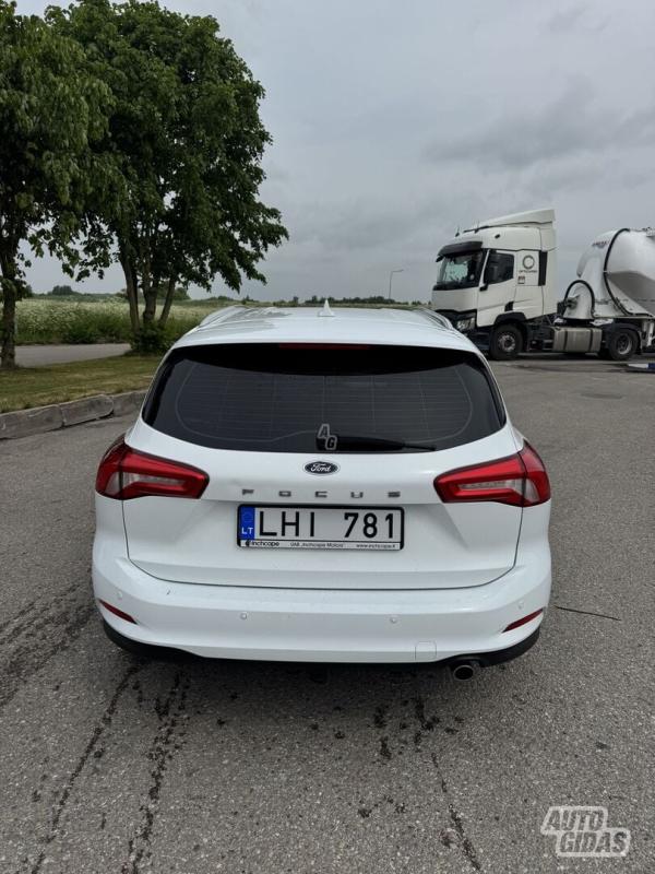 White Ford Focus 2020 in Klaipeda, with an engine capacity of 1.50 L and mileage of 206 thousand km for 5700 €, photo 4 on AUTOMOTO.COM.LV