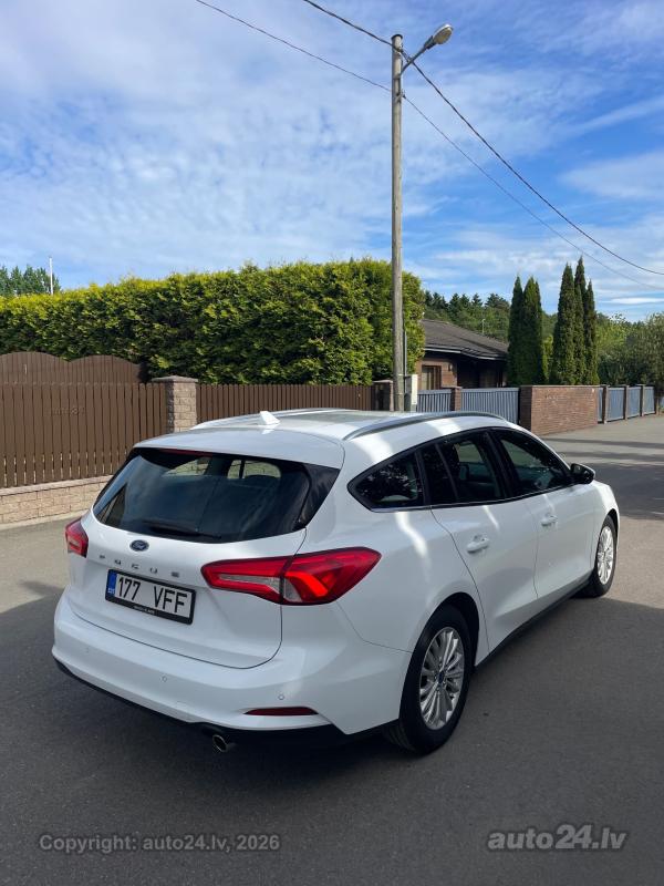 White Ford Focus 2020 in Tallinn, with an engine capacity of 1.50 L and mileage of 203 thousand km for 8990 €, photo 5 on AUTOMOTO.COM.LV