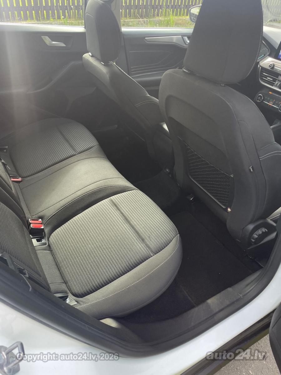 Balts Ford Focus 2020 Tallina, ar dzinēja tilpumu 1.50 L un nobraukumu 203 tūkst. km par 8990 €, foto 14 vietnē AUTOMOTO.COM.LV